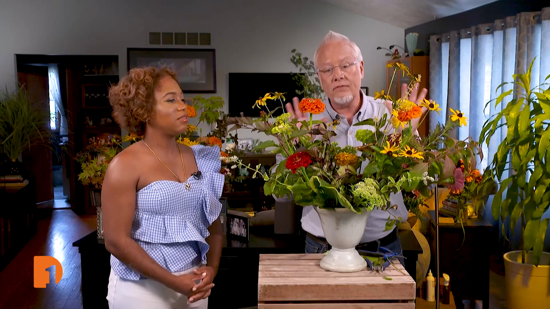 'Life in Bloom' Host J Schwanke Teaches Art of Flower Arranging ...