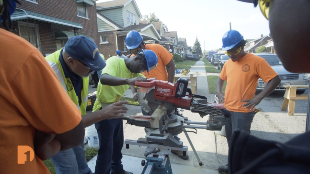 High Schoolers Learn Carpentry, Help Fix Up a Detroit Neighborhood ...