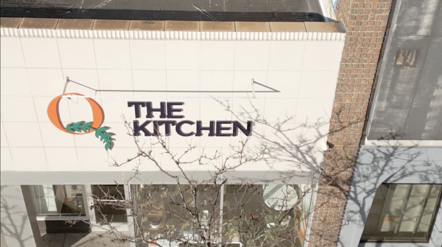 Cooking with Que revolutionizes plant-based eating in Detroit - Detroit PBS