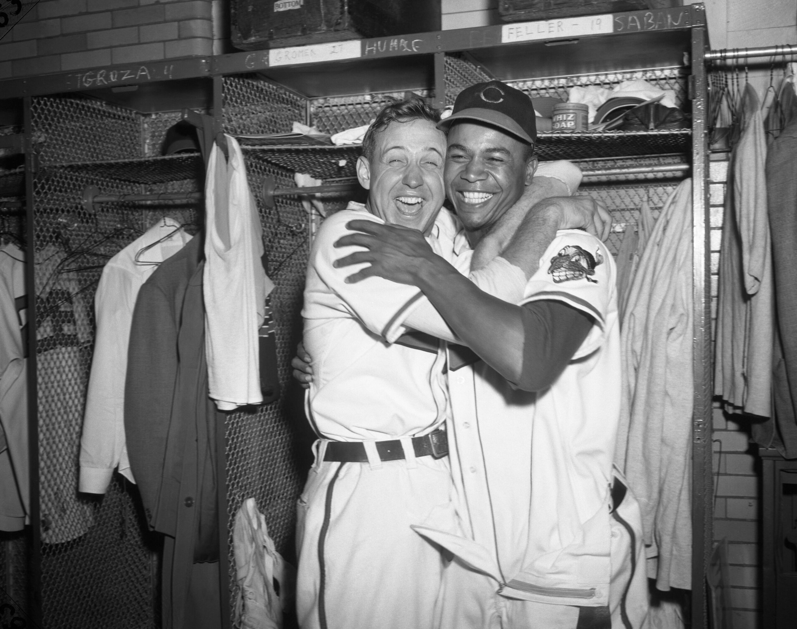 Iconic World Series hug photo a symbol against racism nearly 80 years later